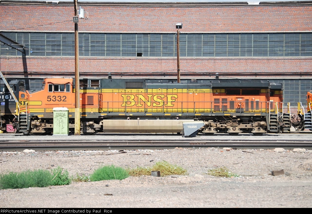 BNSF 5332